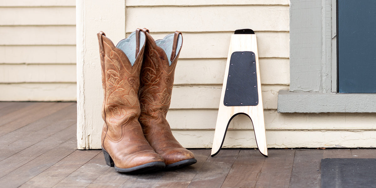 Extra Wide Wood Boot Jack for Easy Boot Removal – JobSite Brand